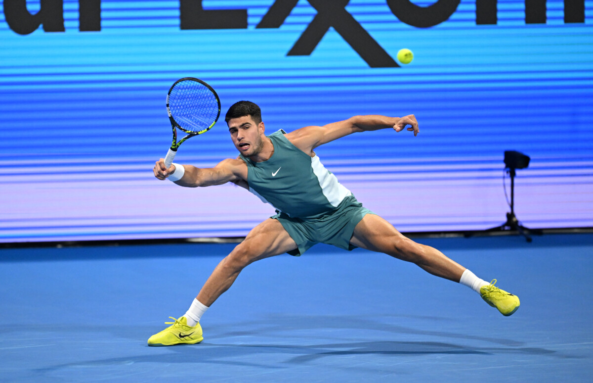 Doha devient l’arène des géants : Alcaraz, Djokovic et Sinner réunis ...